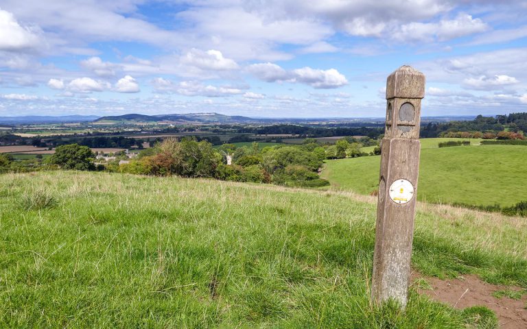 Detailed 10-day Cotswold Way itinerary