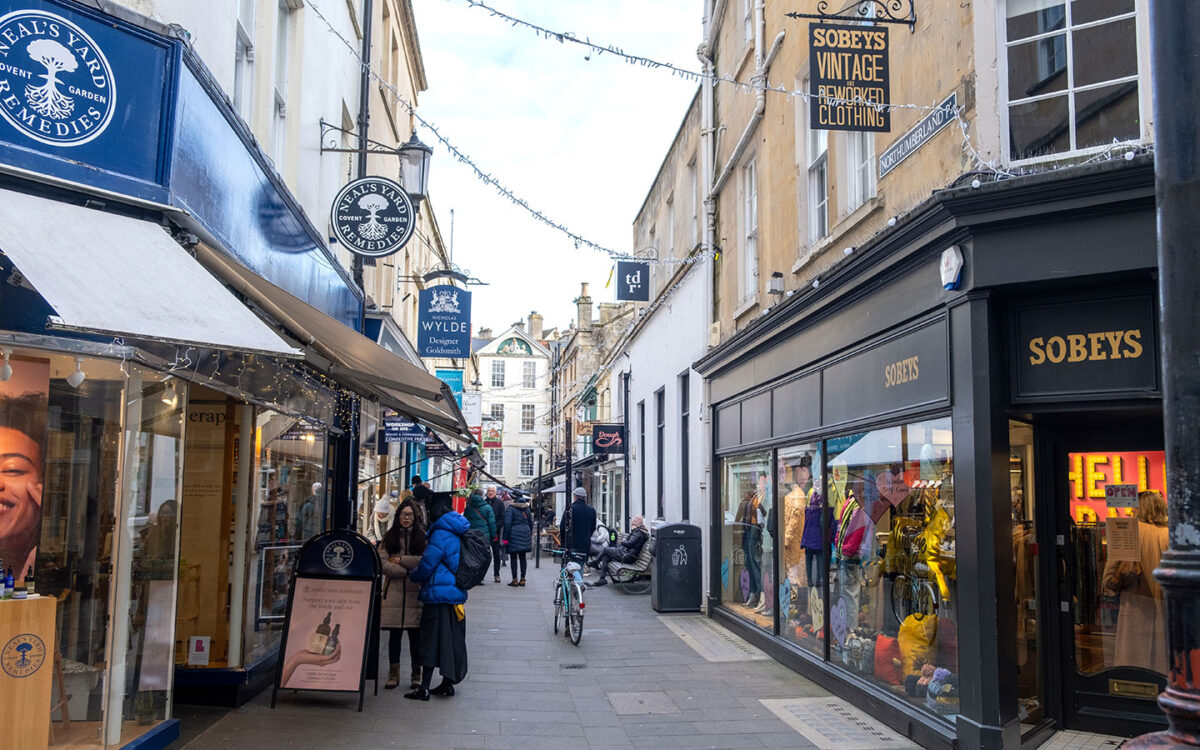 Self-guided walking tour of Bath (3.1 miles circular)