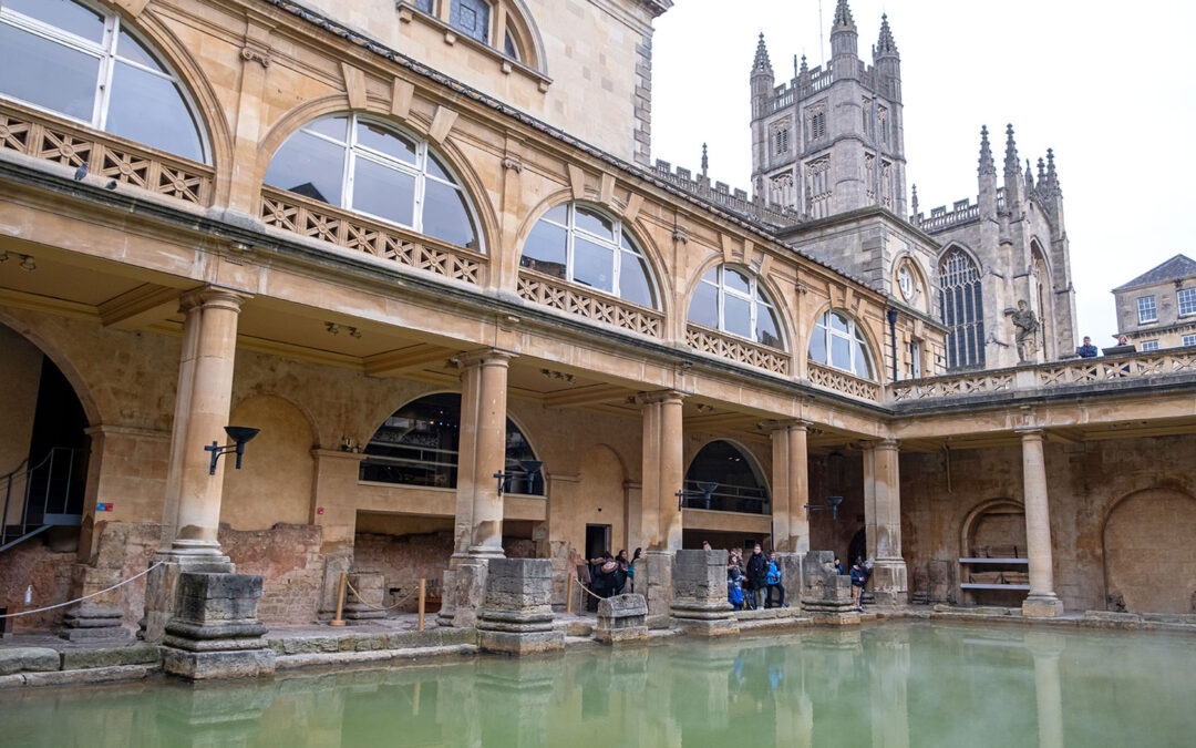 Self-guided walking tour of Bath (3.1 miles circular)