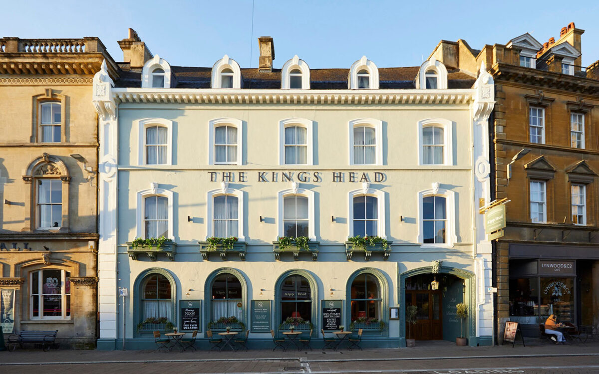 The Kings Head Cirencester: Historic Cotswold hotel review